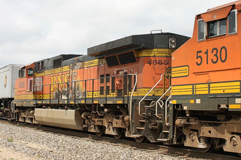 BNSF 4865